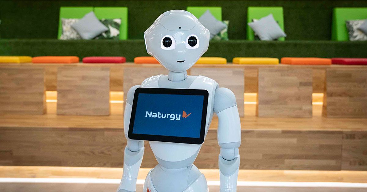 Pepa, la robot humanoide de Naturgy experta en energías renovables